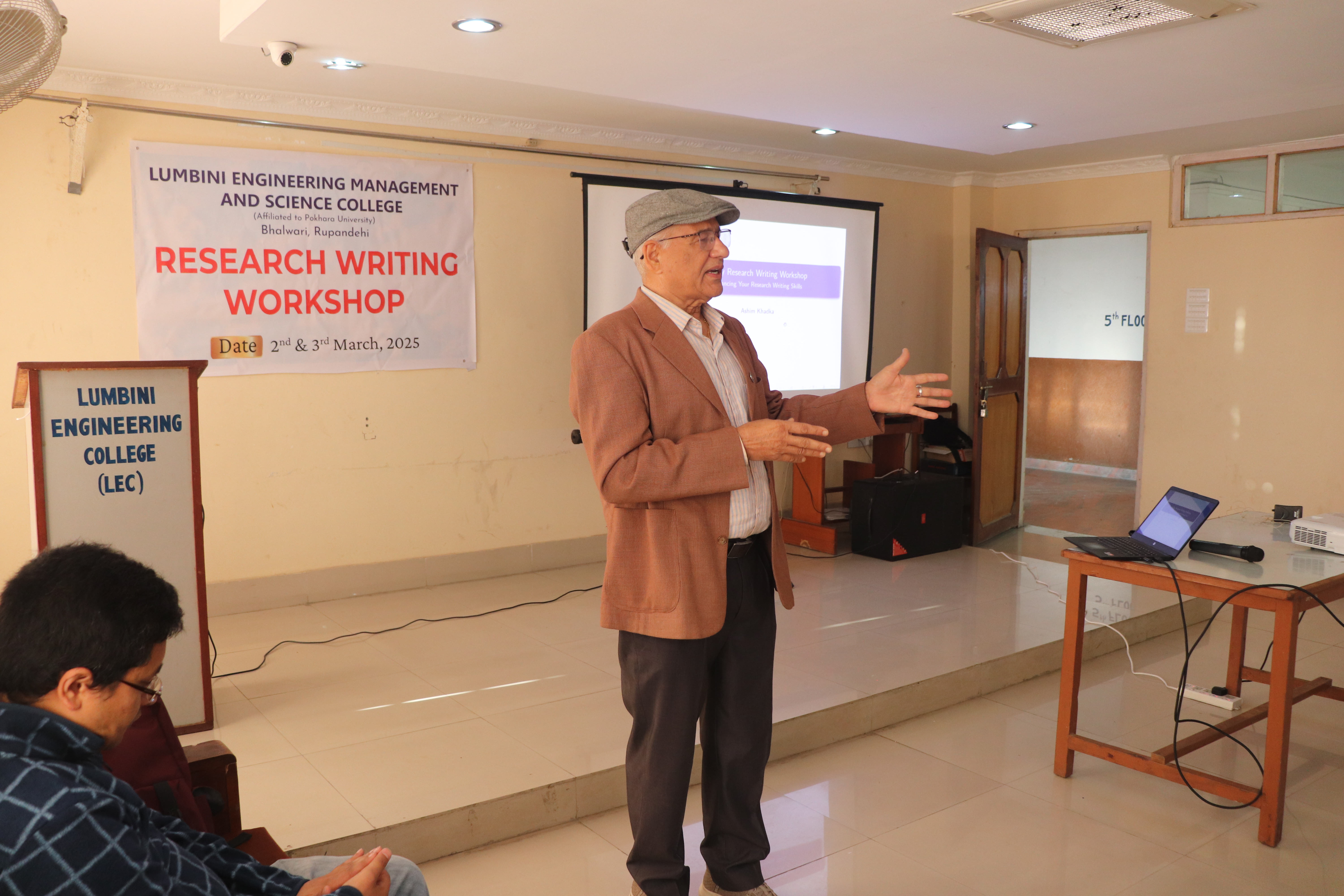 GalleryResearch Writing Workshop program || LEC